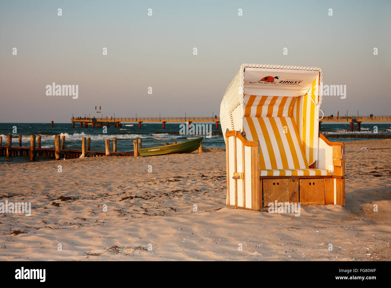 Seebad zingst hi-res stock photography and images - Alamy