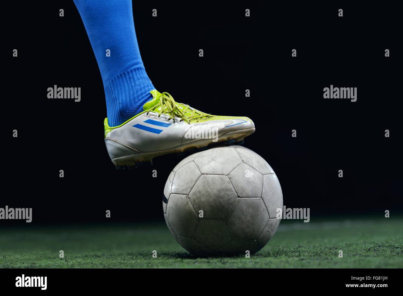 Team foot hi-res stock photography and images - Alamy
