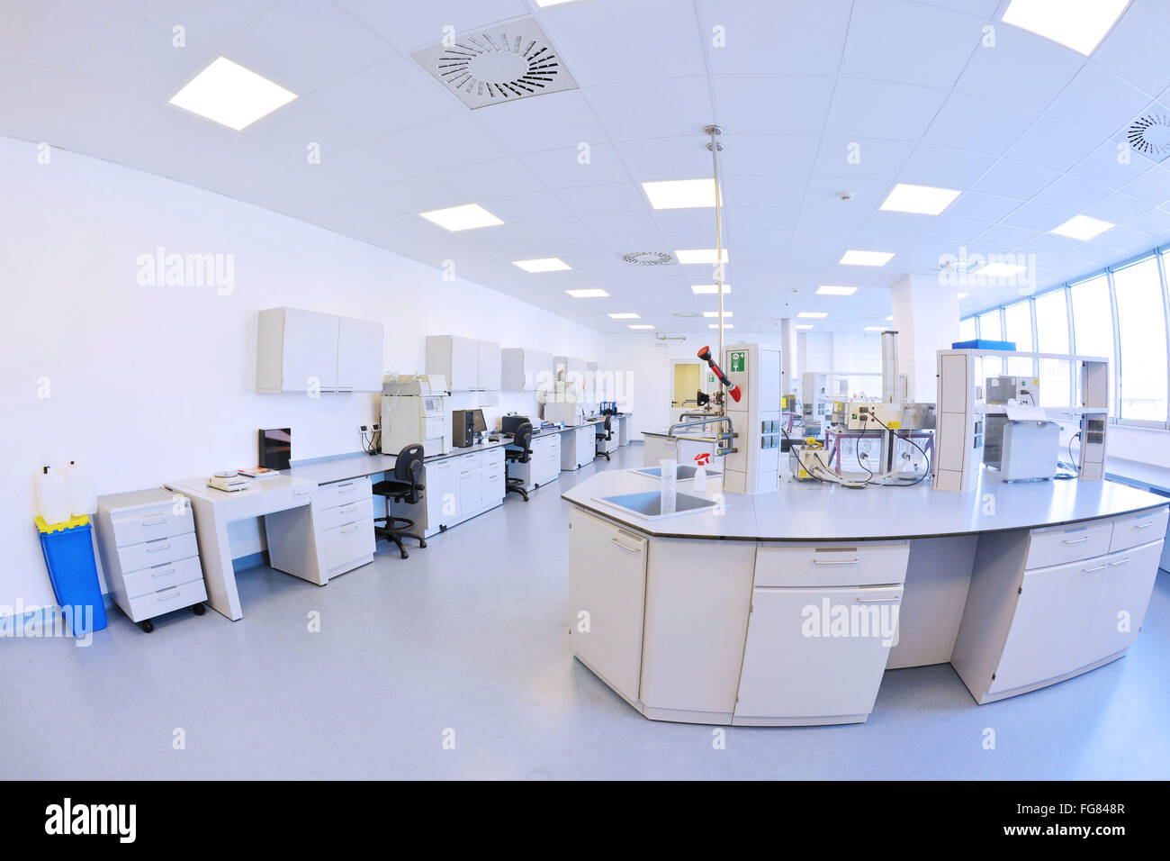 Scientist lab glass door hi-res stock photography and images - Alamy
