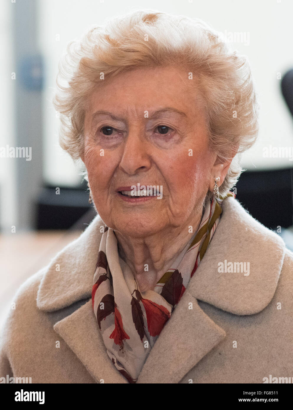 94 year old man hi-res stock photography and images - Alamy