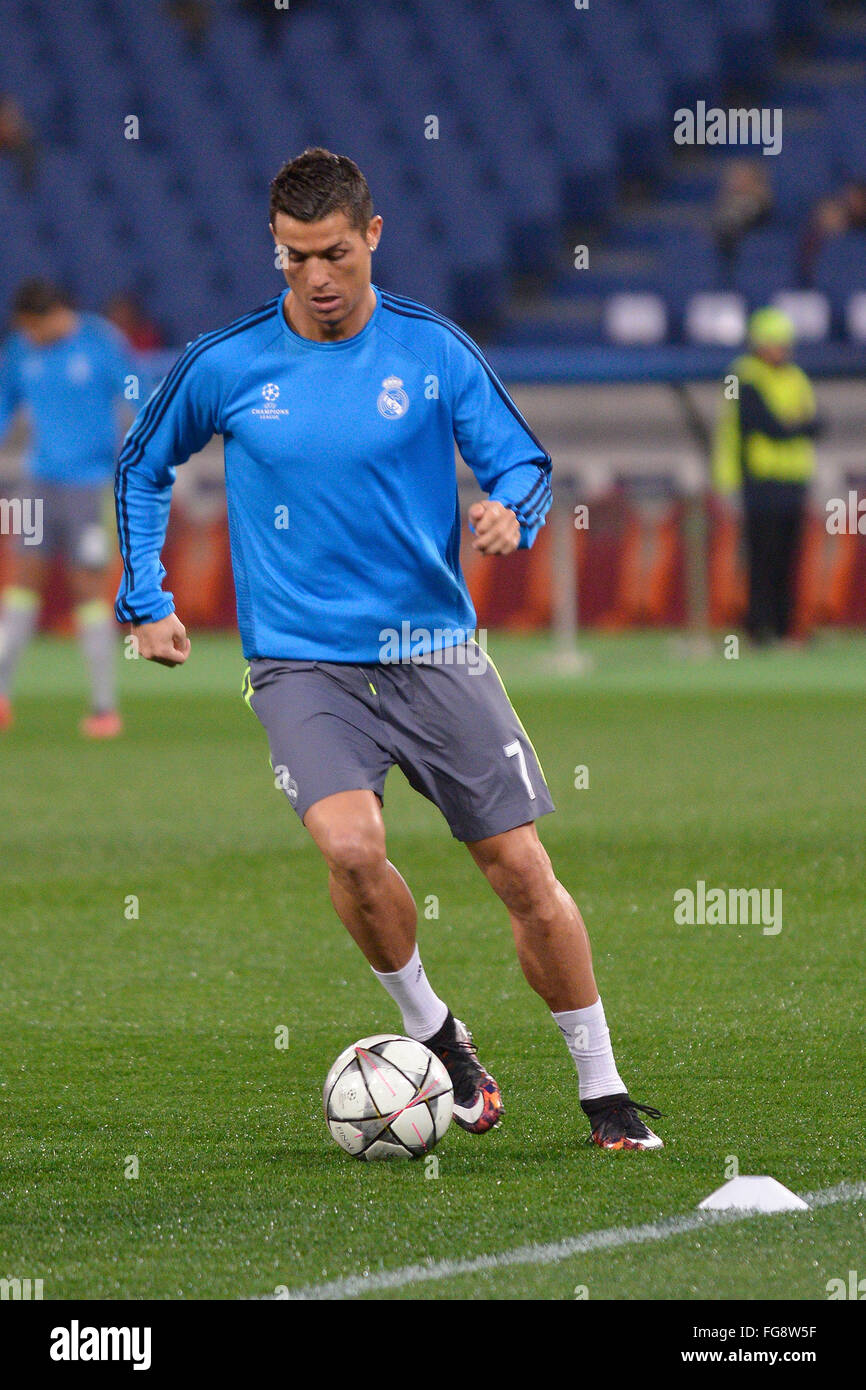 Cristiano ronaldo 2016 champions league hi-res stock photography and ...