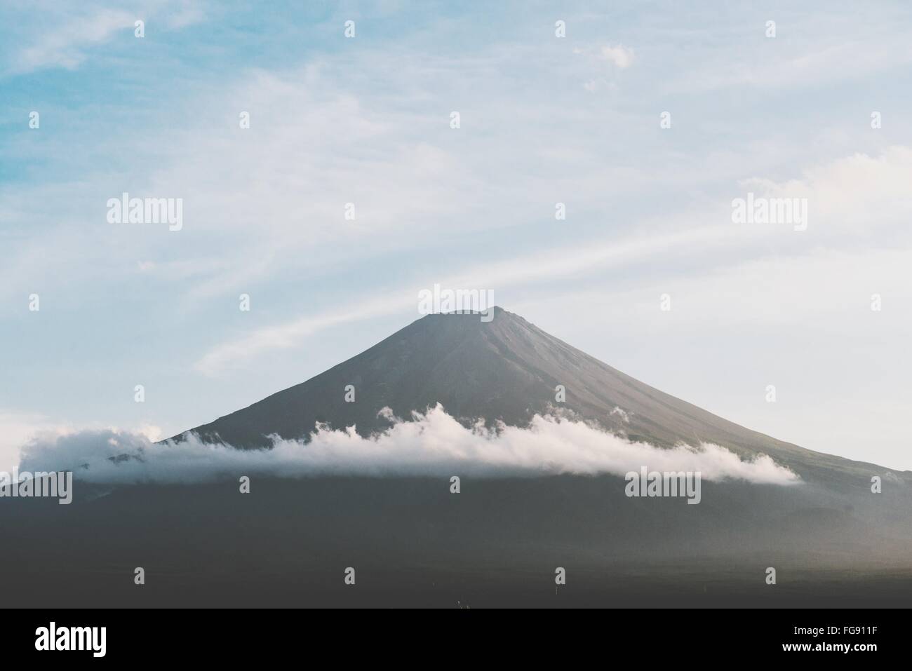 Cloudy mount fuji hi-res stock photography and images - Alamy