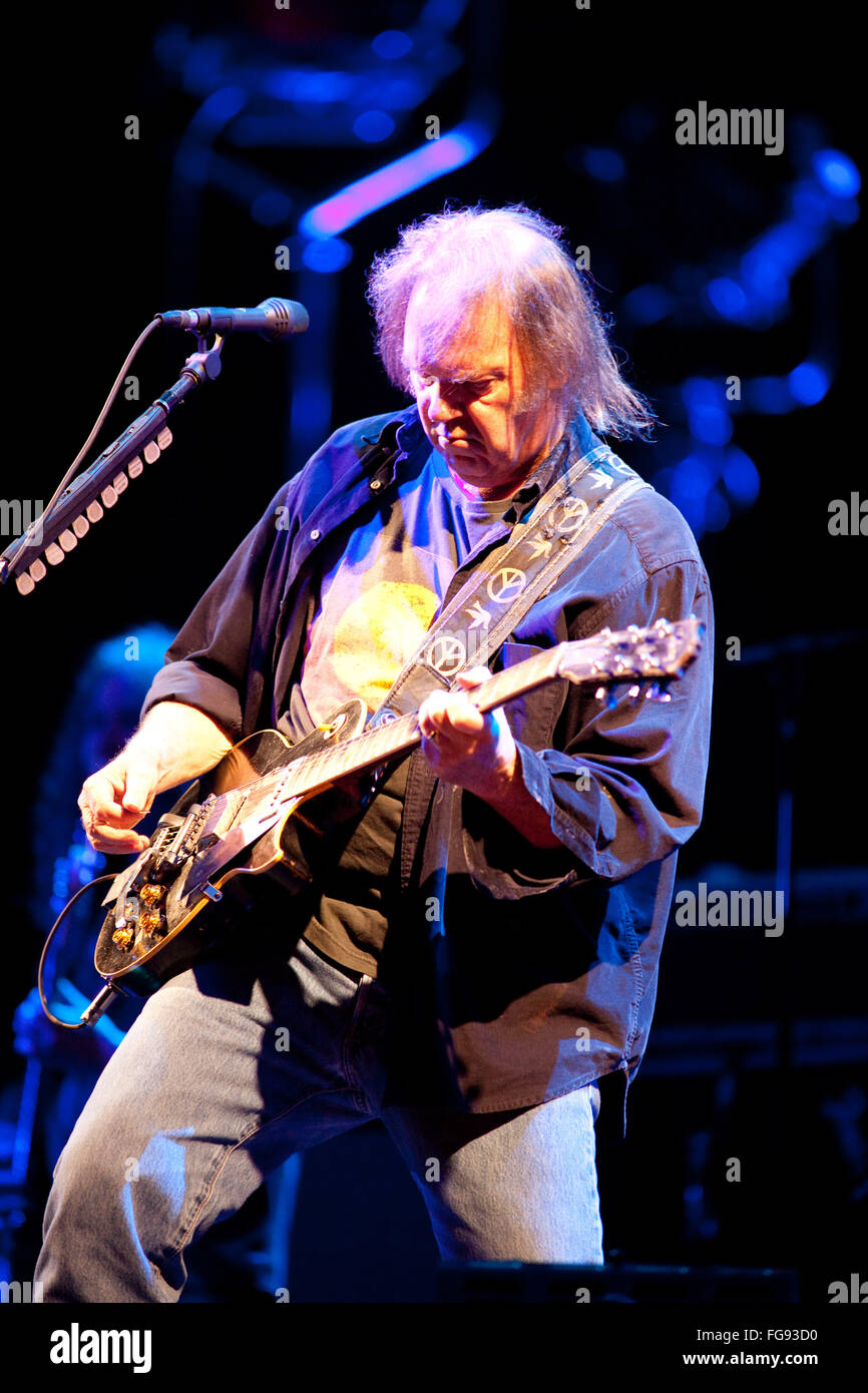 Neil young concert hi-res stock photography and images - Alamy