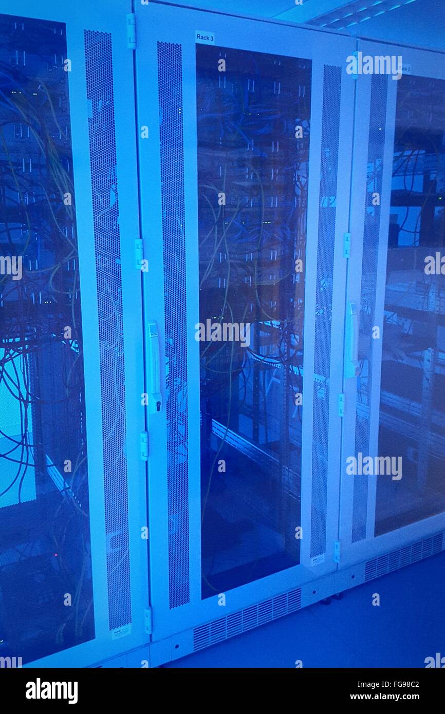 Transparent office doors glass hi-res stock photography and images - Alamy