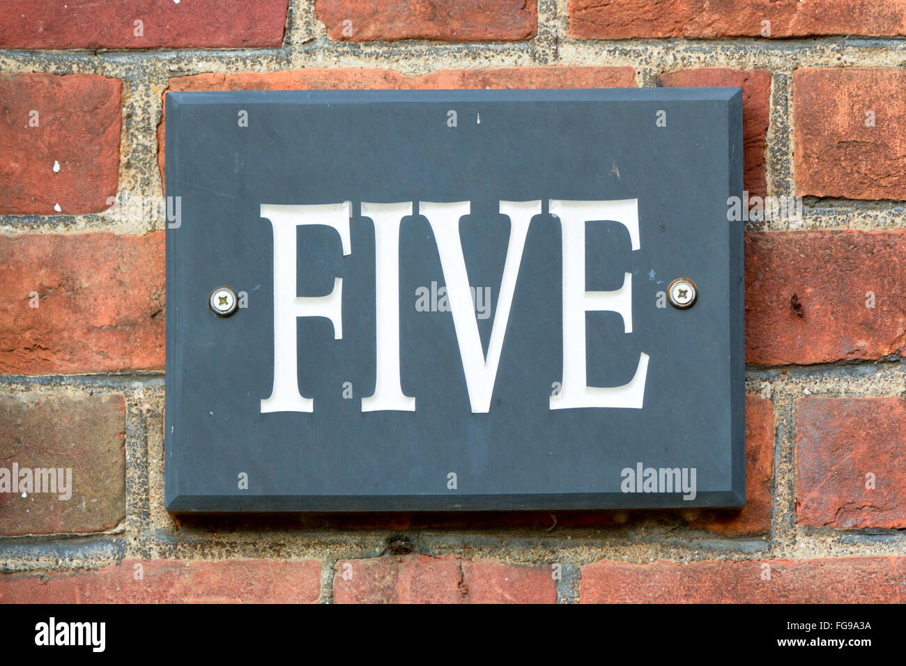 House number 5 sign Stock Photo - Alamy