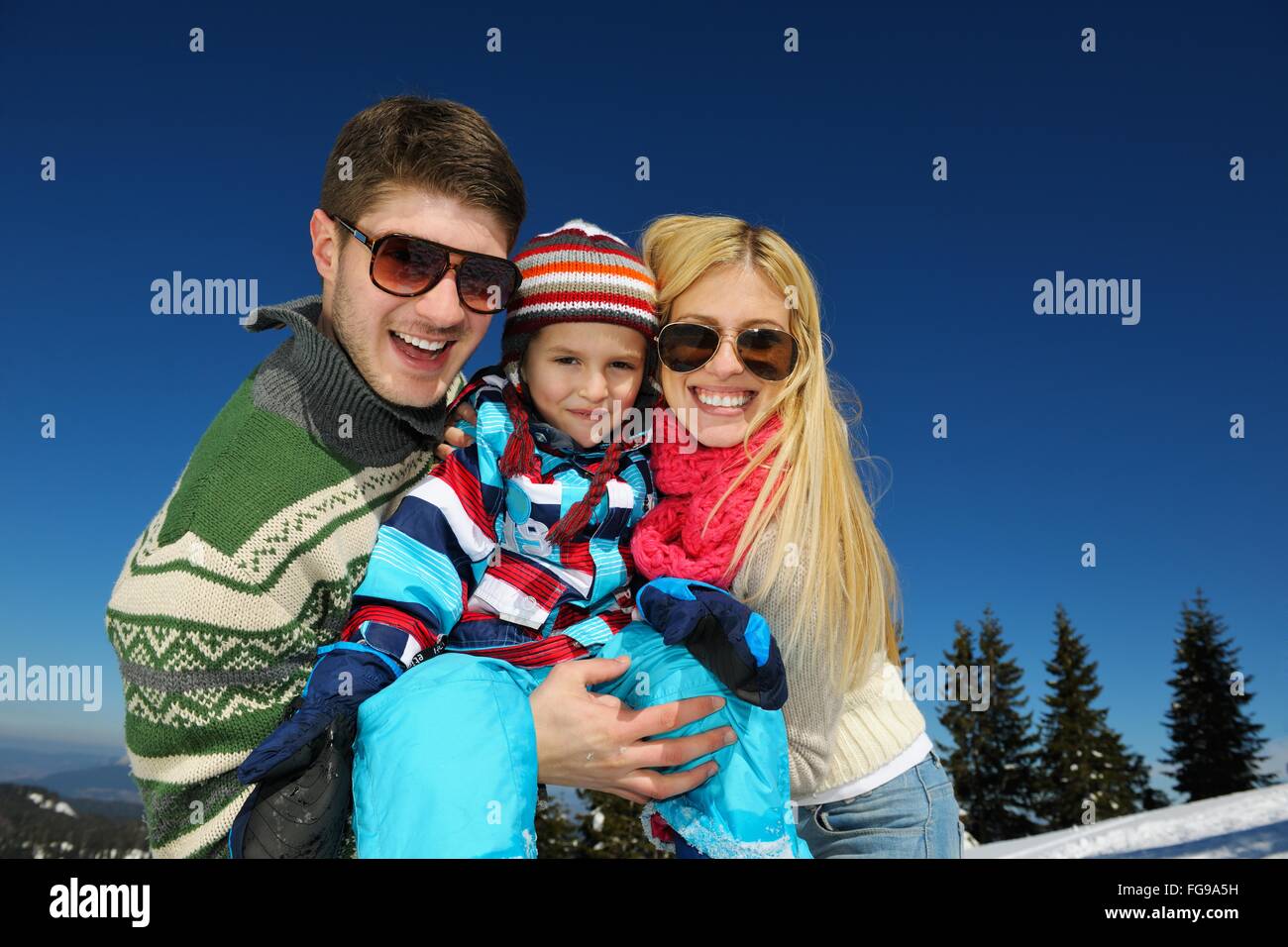 Mother father kids having fun hi-res stock photography and images - Alamy