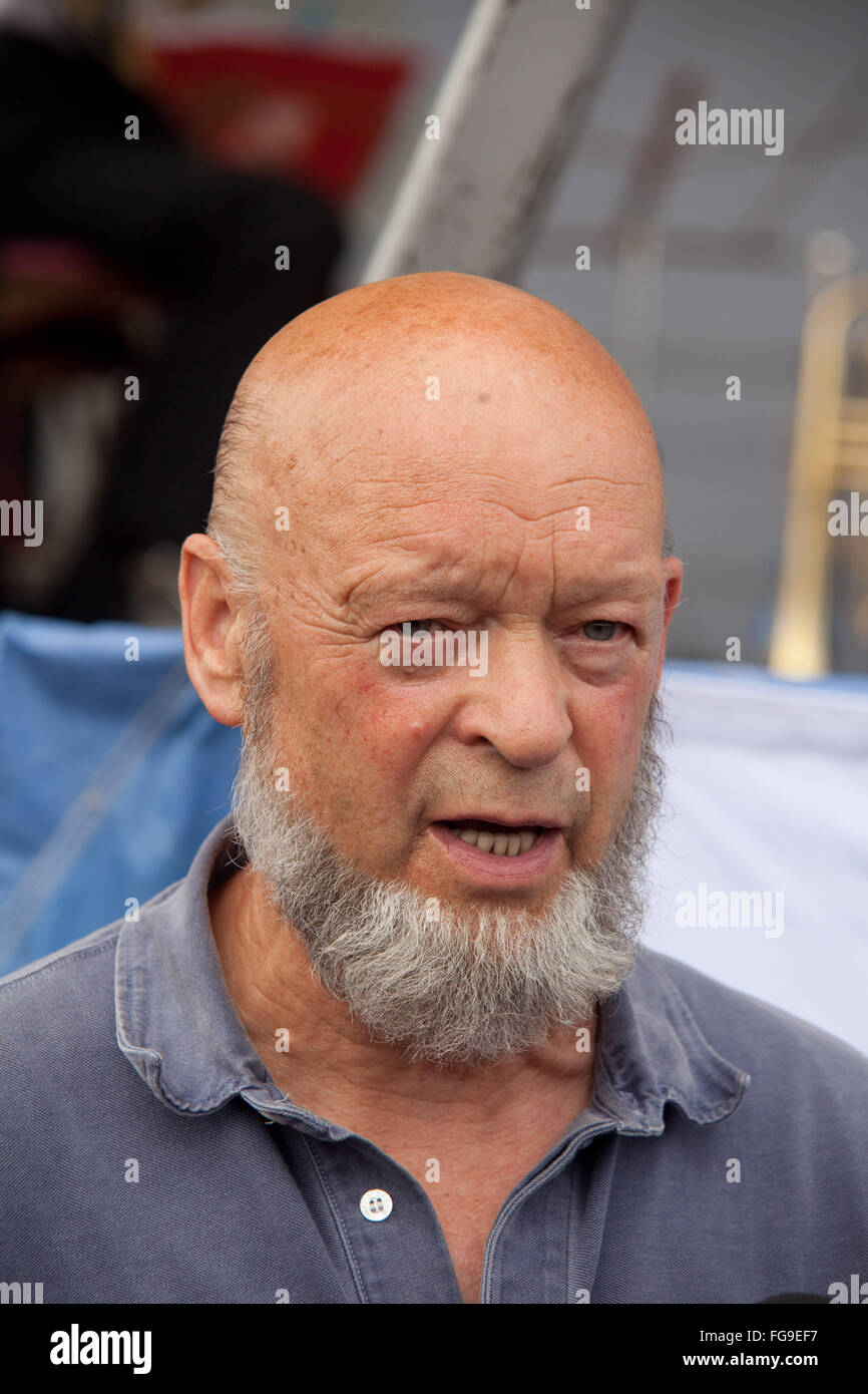 Michael Eavis backstage at the Glastonbury Festival 2009, Somerset ...
