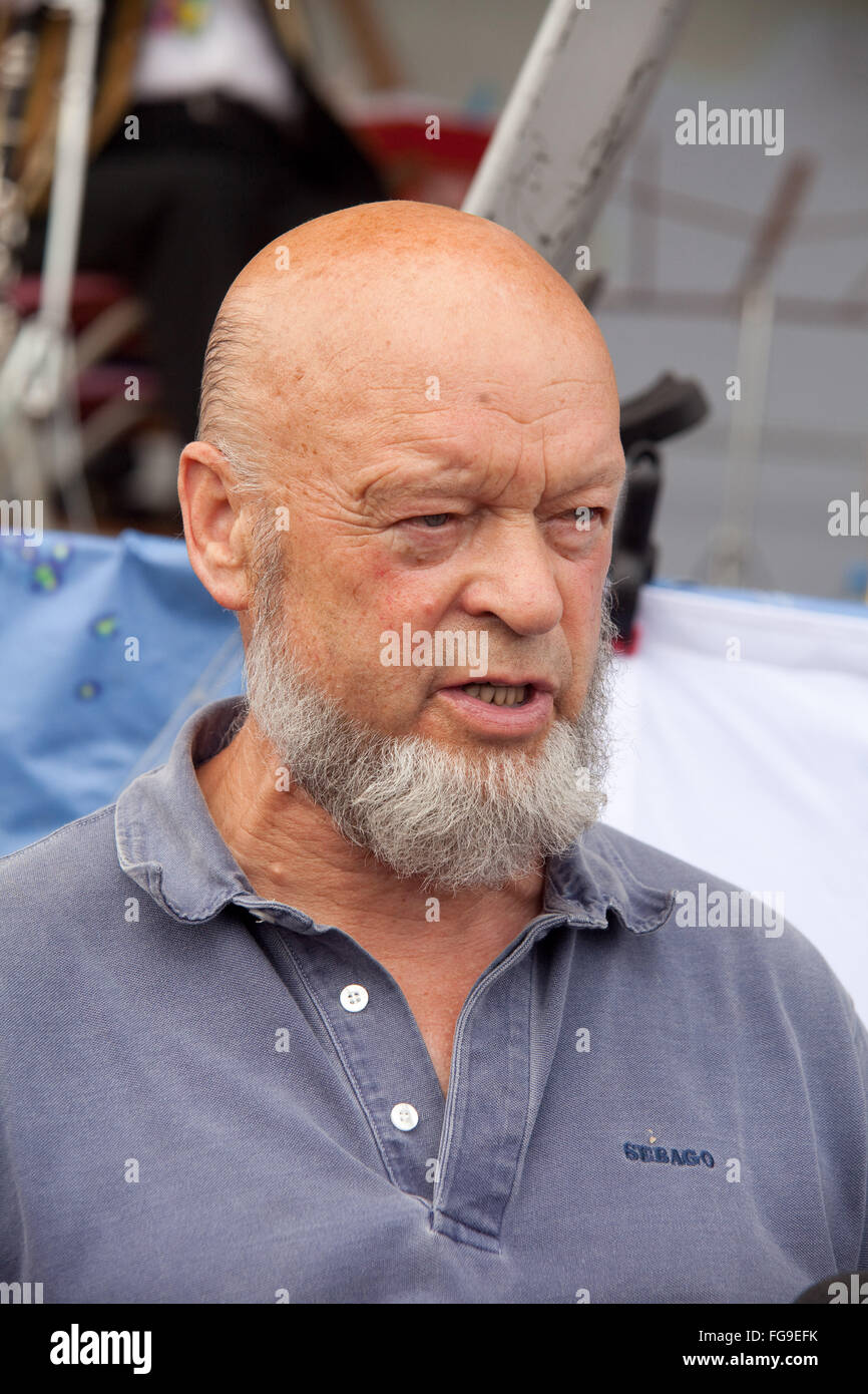 Michael Eavis backstage at the Glastonbury Festival 2009, Somerset ...