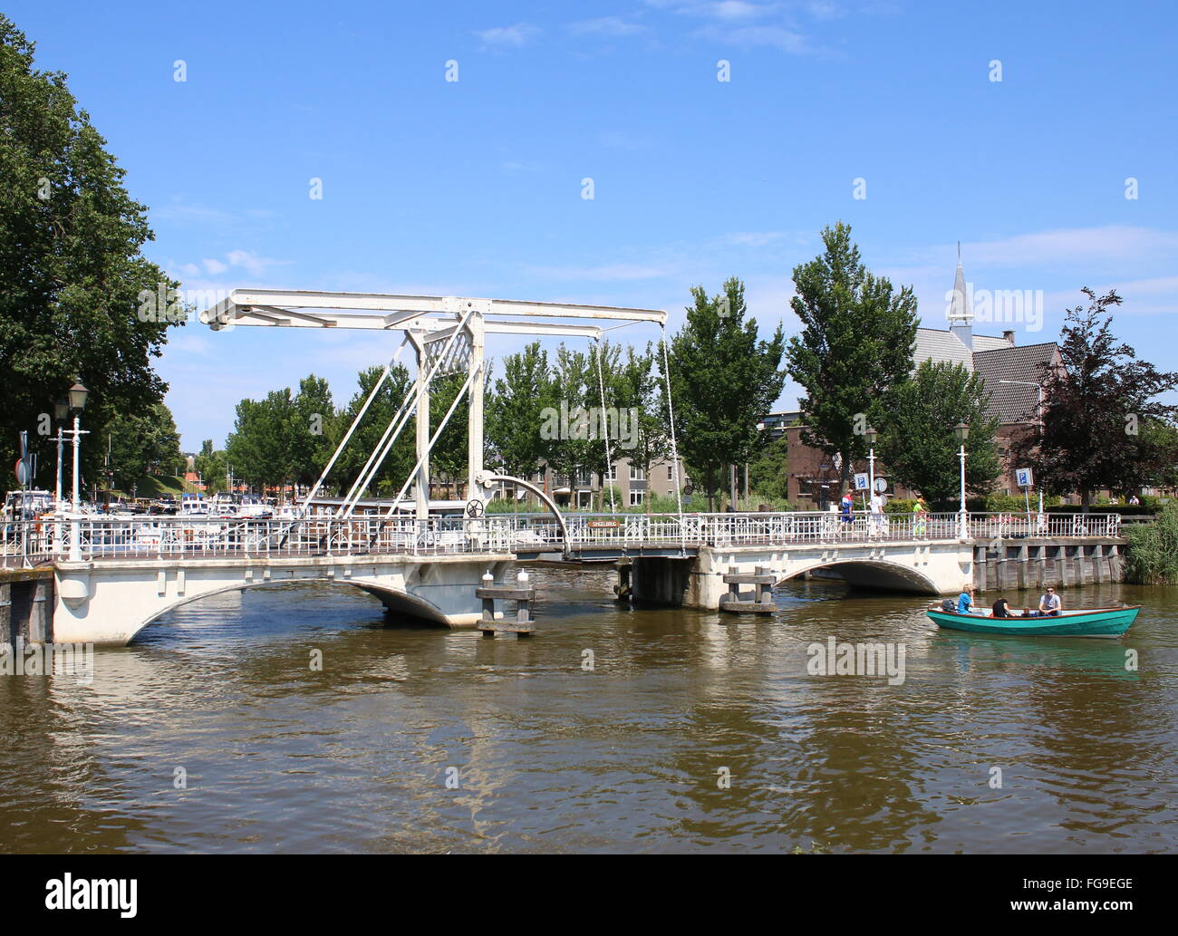 Singelbrug canal bridge at Franekereind canal in the Frisian city of ...