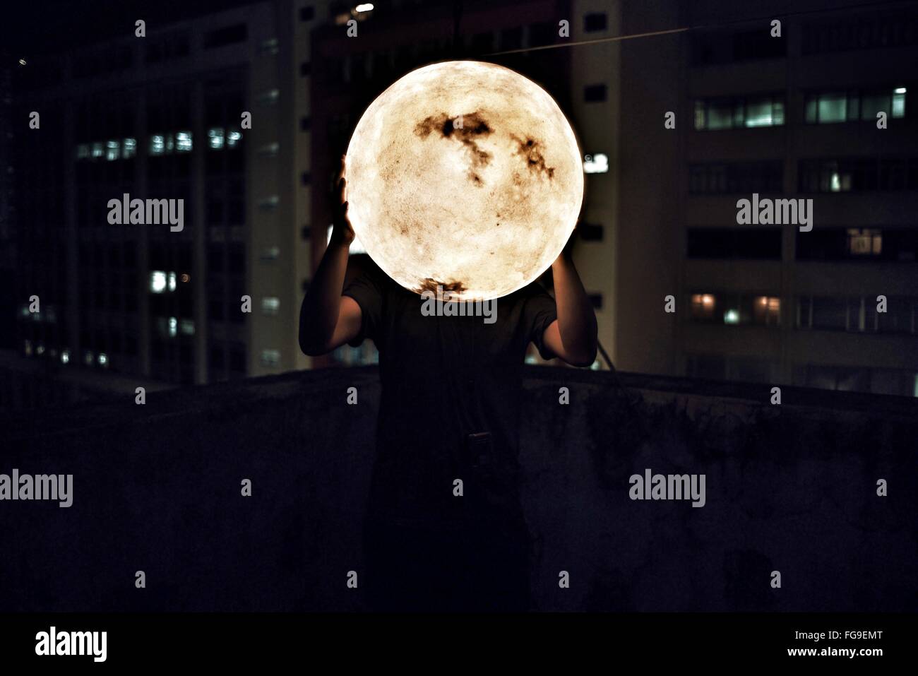 Hong kong moon night hi-res stock photography and images - Alamy