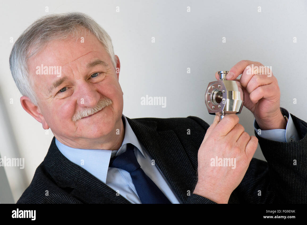 Dohna, Germany. 18th Feb, 2016. The CEO of SPS Schiekel ...