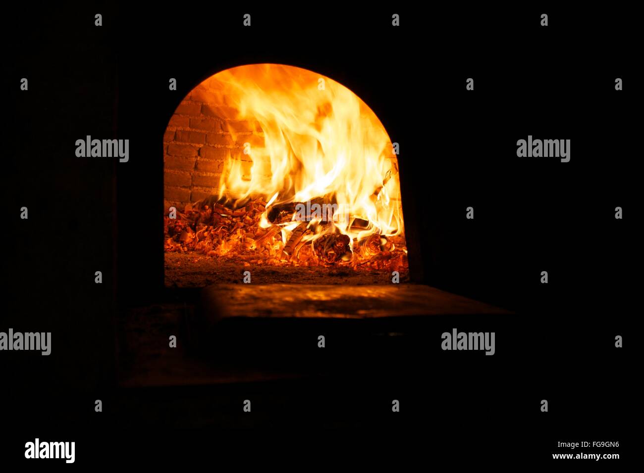 Lit structure hi-res stock photography and images - Alamy