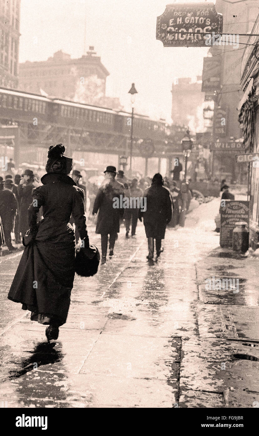 On the streets after a New York blizzard - 1899 Stock Photo - Alamy