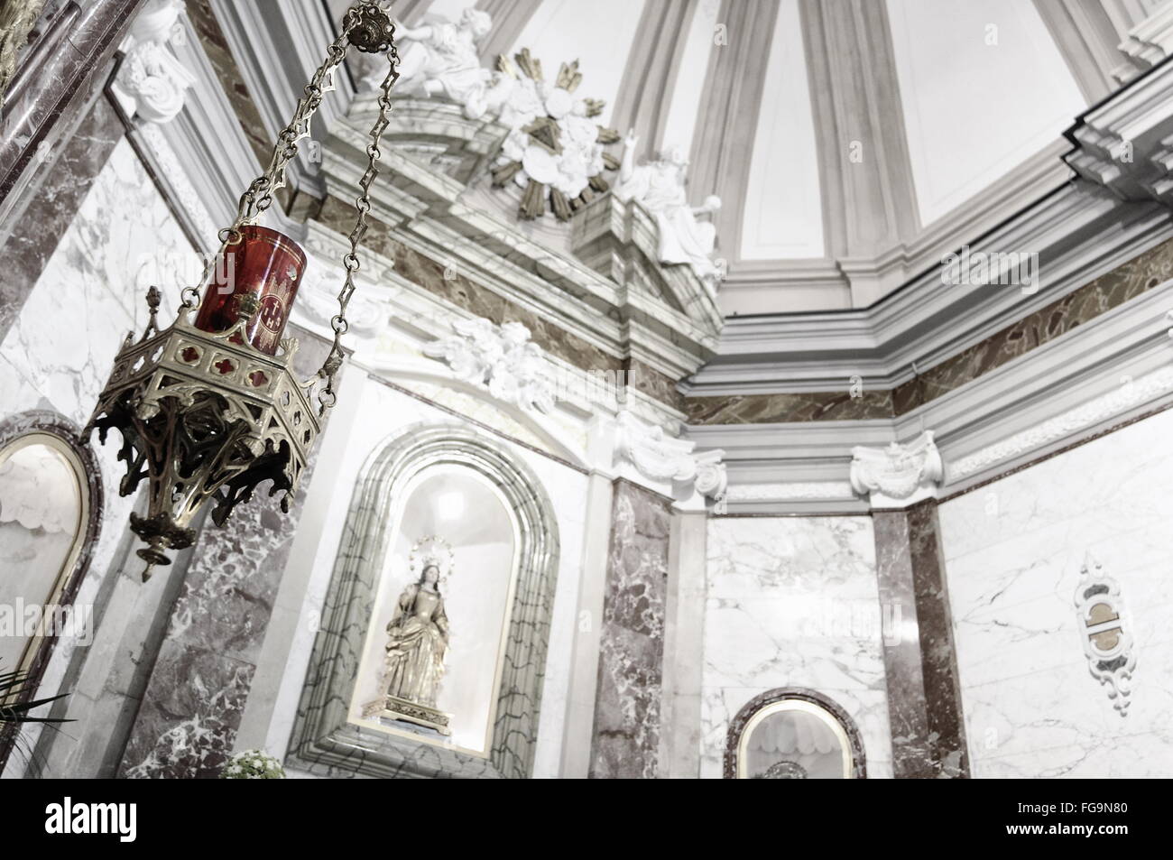 Church interior architecture hi-res stock photography and images - Alamy