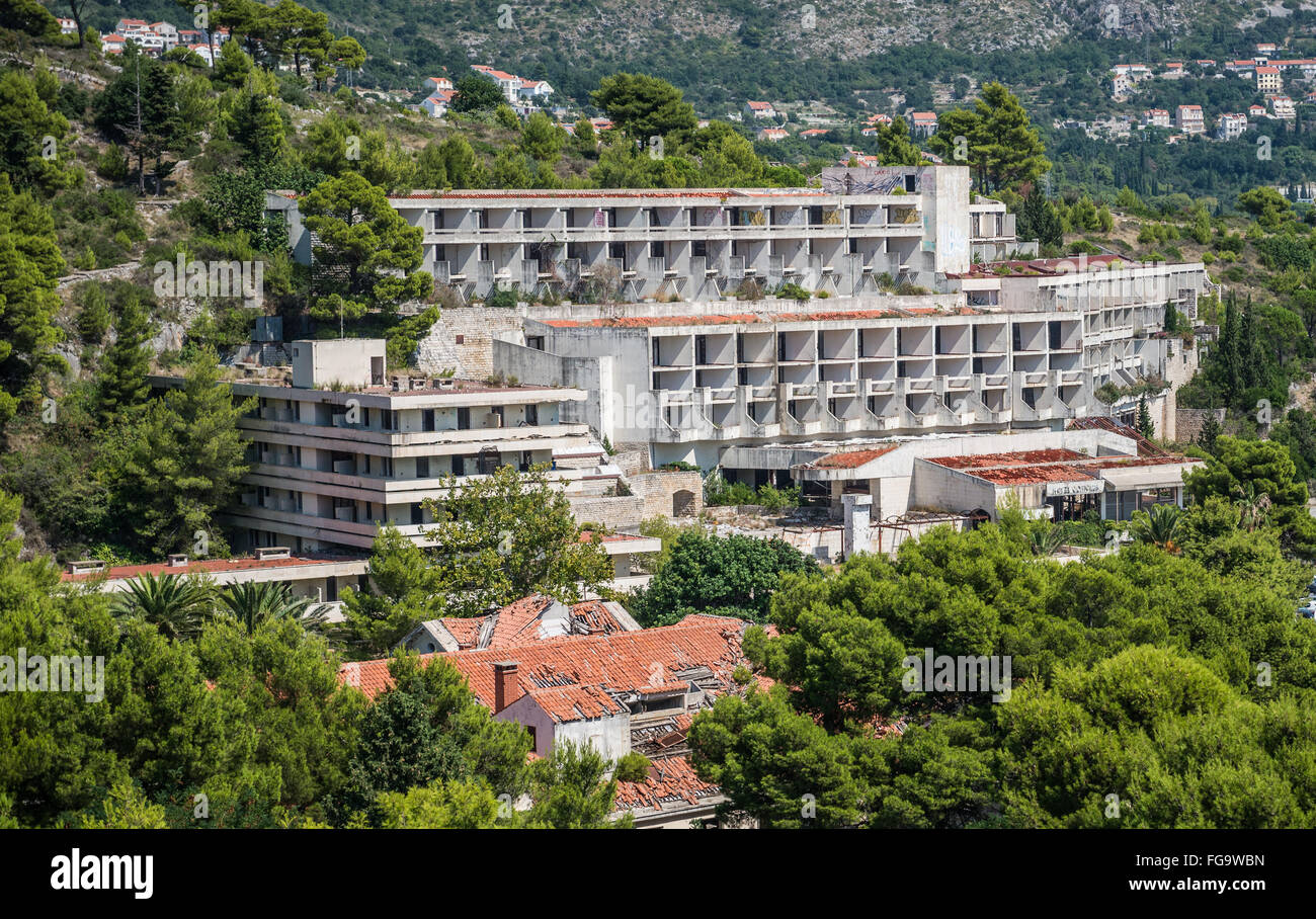 abandoned hotel in Kupari, tourist complex destroyed during Croatian ...
