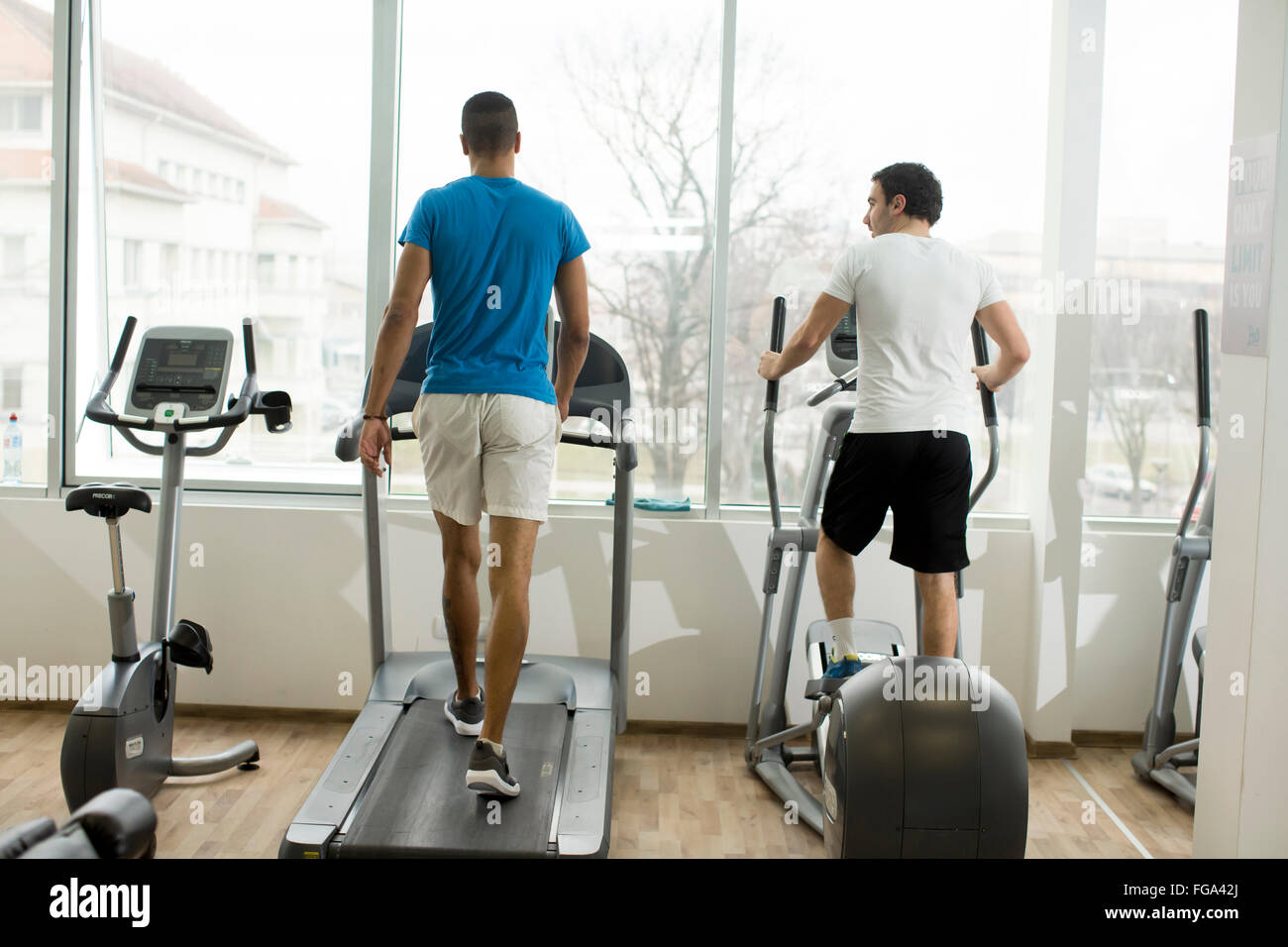 Men in gym hi-res stock photography and images - Alamy