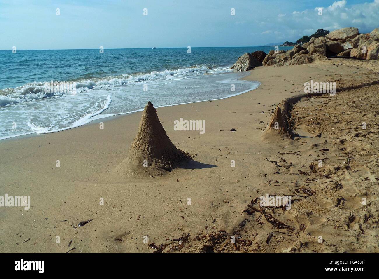 Pile of sand hi-res stock photography and images - Alamy