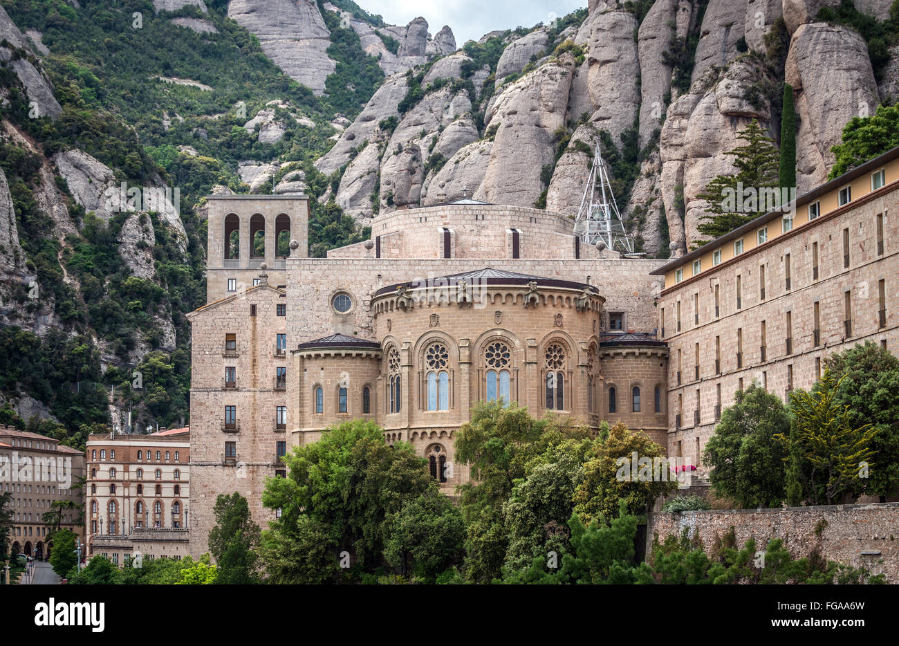 Basilica monastery montserrat catalunya spain hi-res stock photography ...