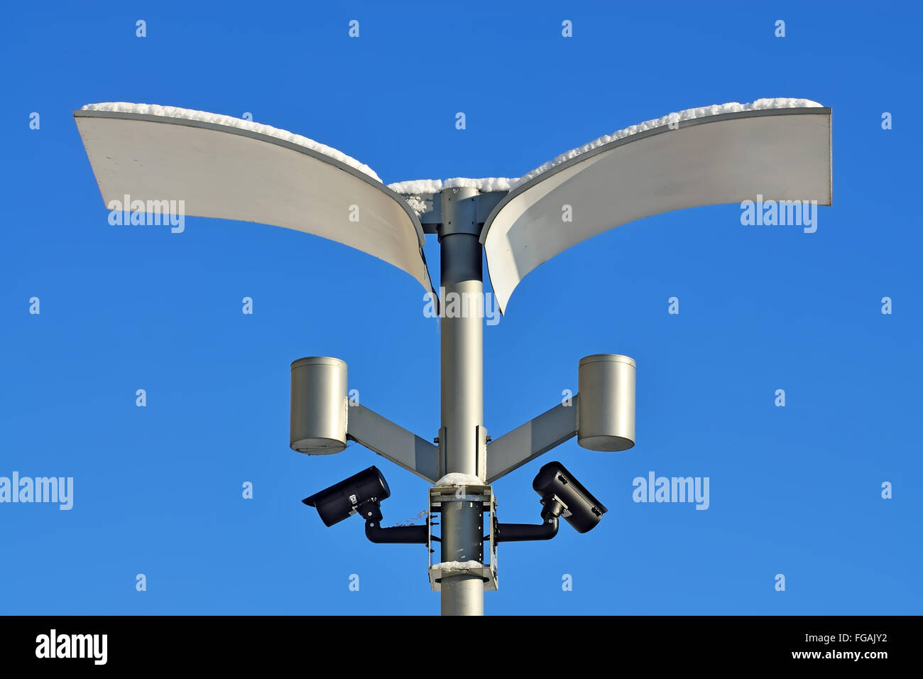Cctv camera street lamp hi-res stock photography and images - Alamy