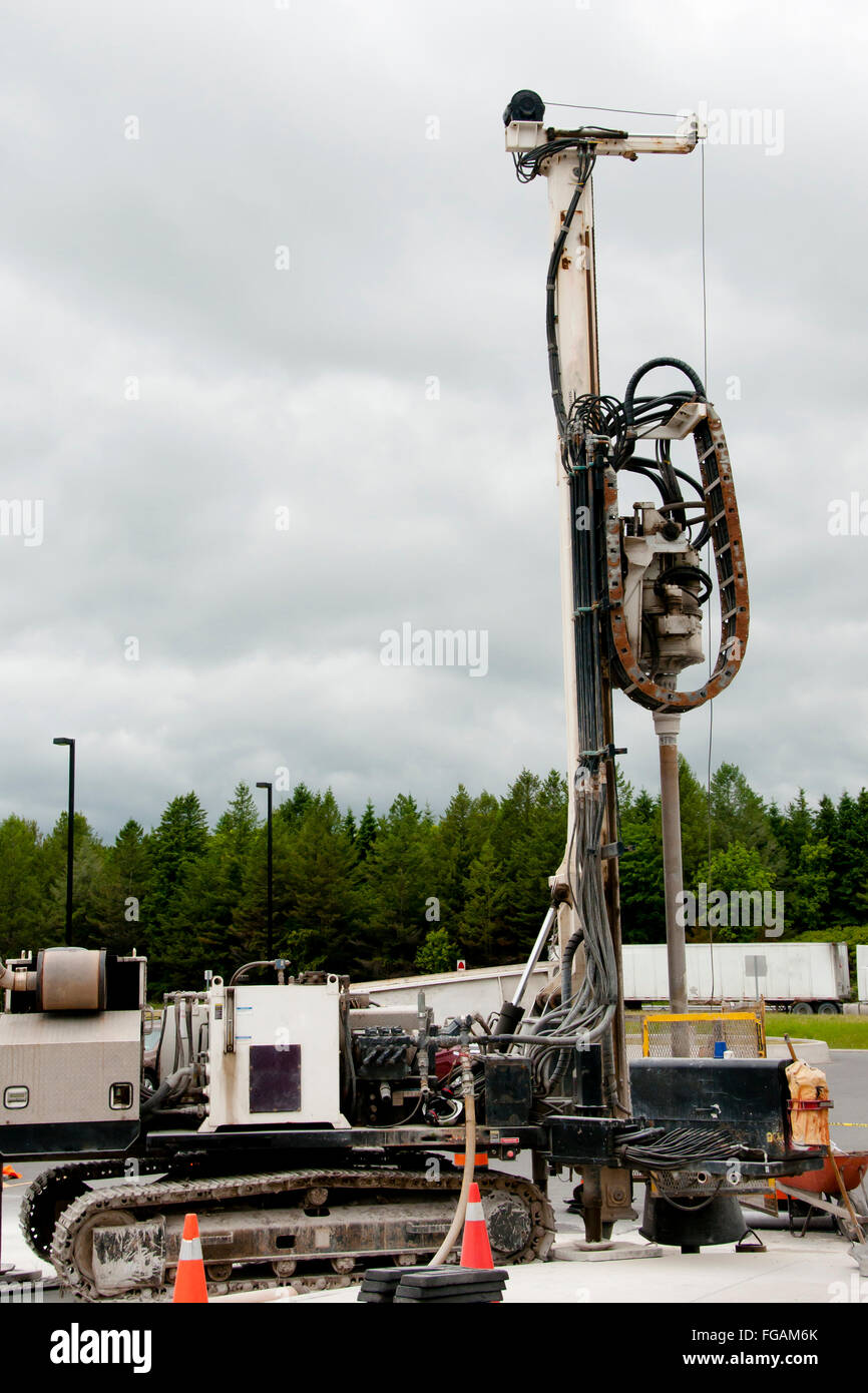 Sonic drill rig hi-res stock photography and images - Alamy