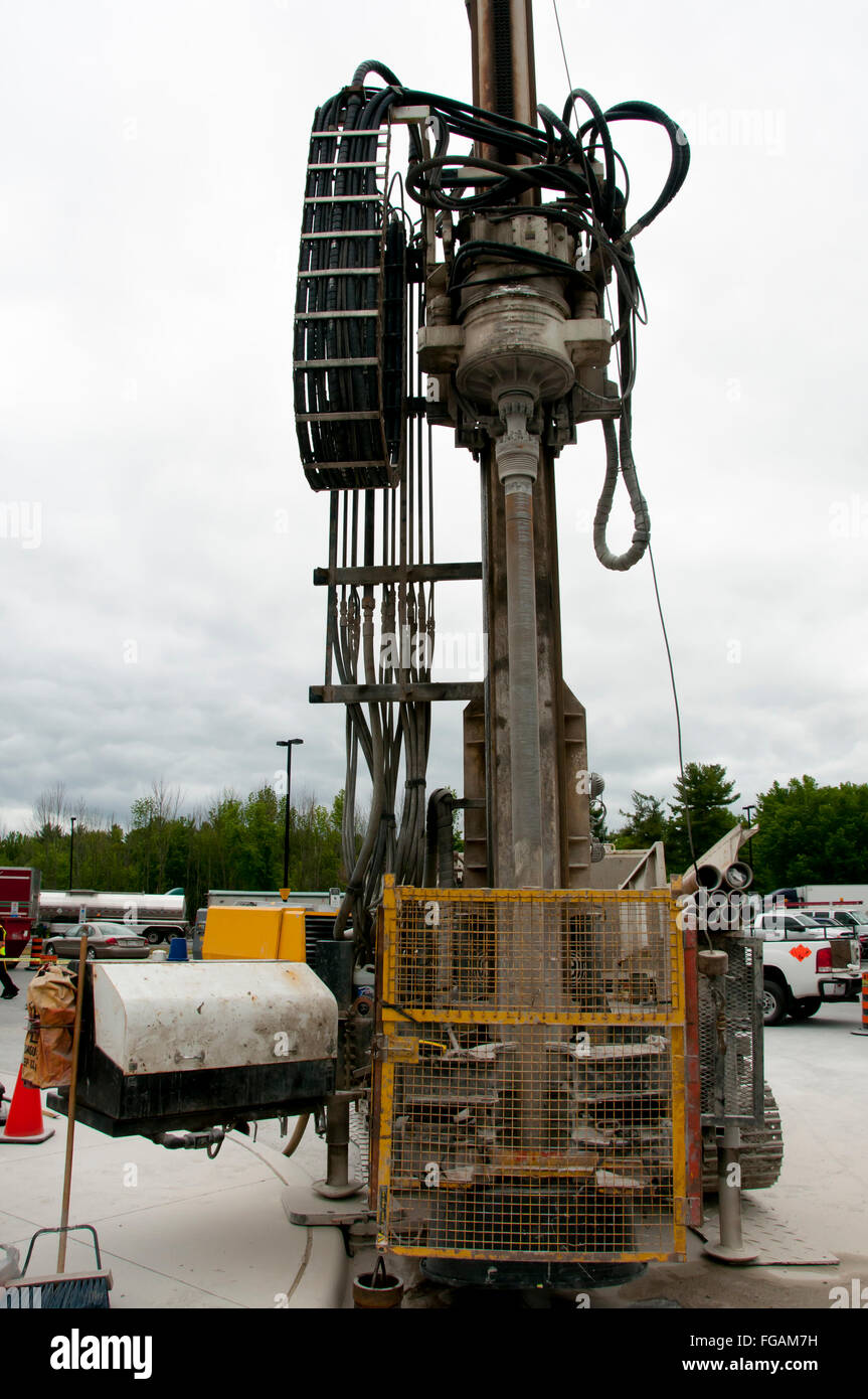 Mountain drilling hi-res stock photography and images - Alamy