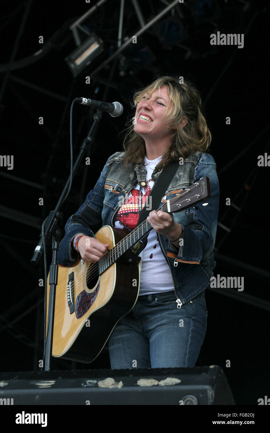Martha Wainwright Canadian-American folk-rock singer-songwriter ...