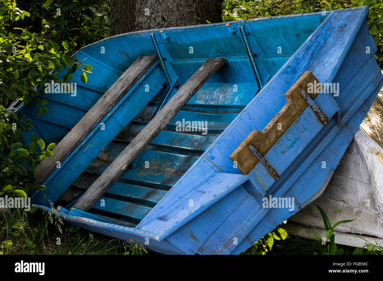 Blue rowing boat hi-res stock photography and images - Alamy