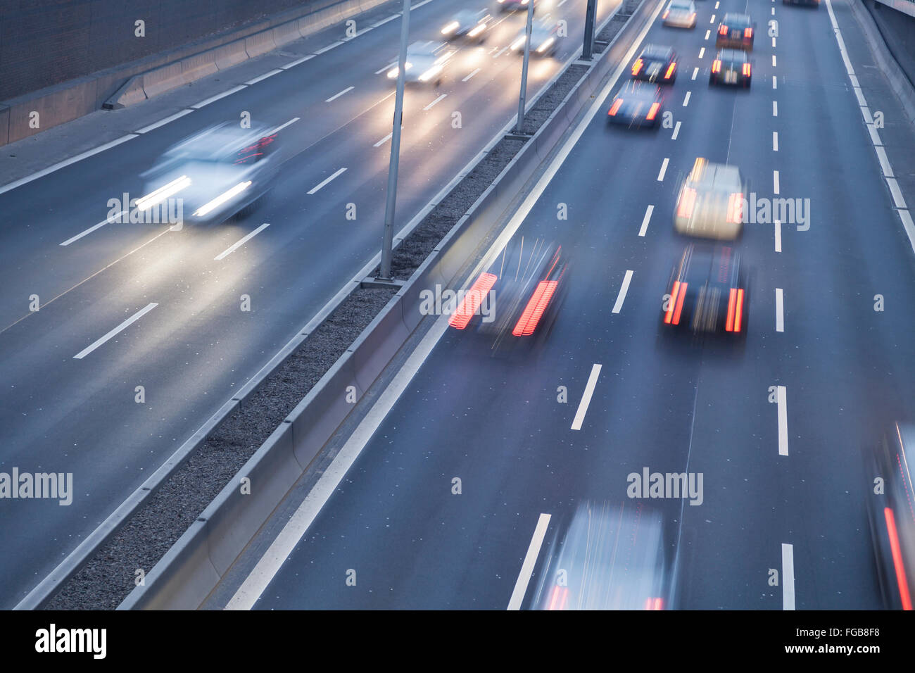 Cars moving on highway hi-res stock photography and images - Alamy