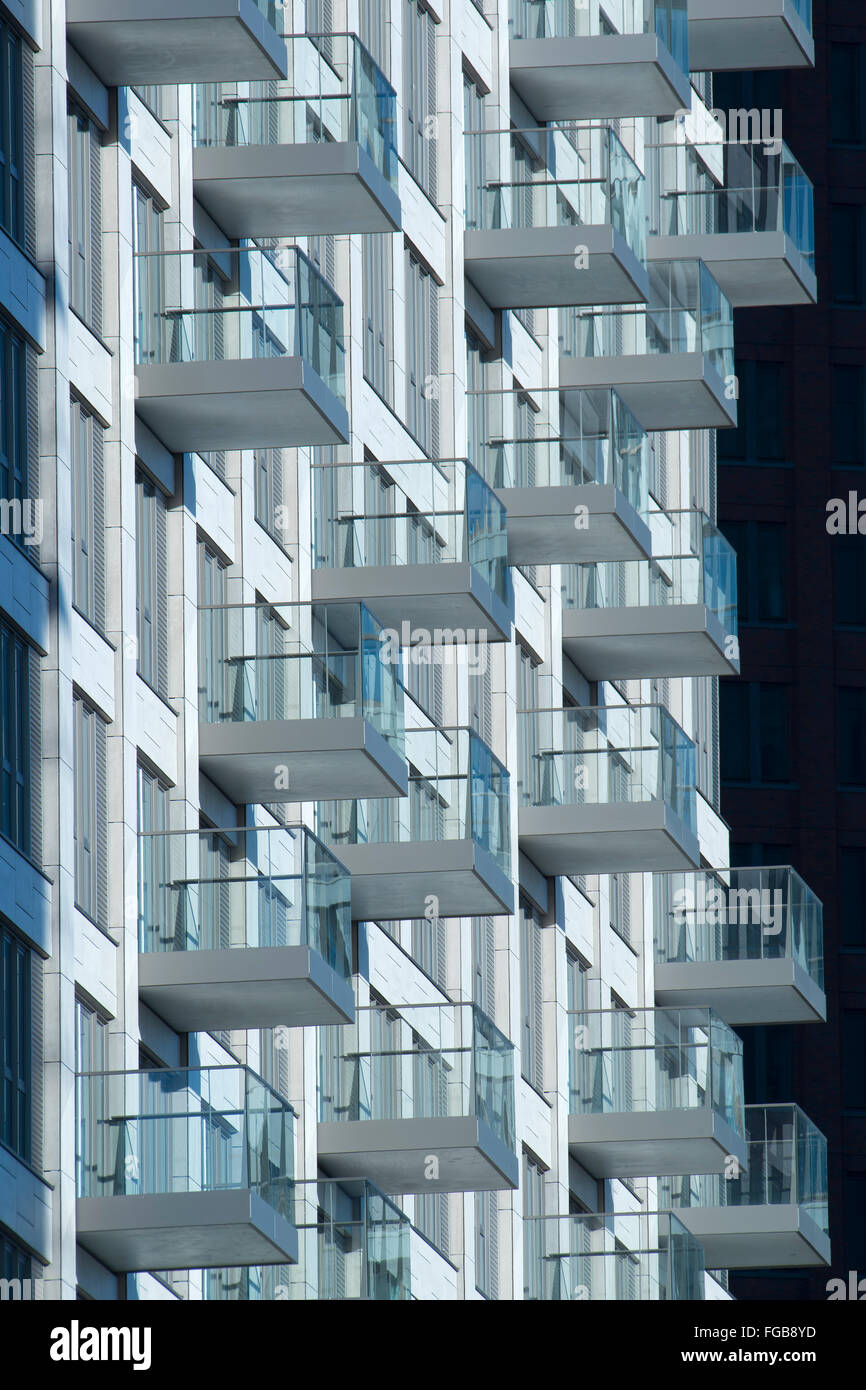 Skyscraper balcony hi-res stock photography and images - Alamy