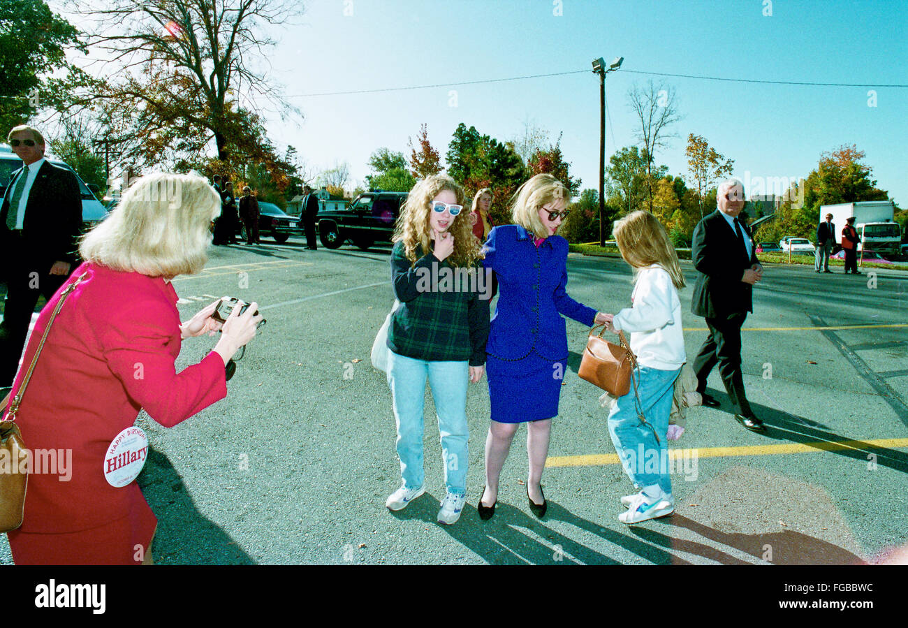 Durham, North Carolina, USA, 26th October, 1992 Tipper Gore and Hillary ...