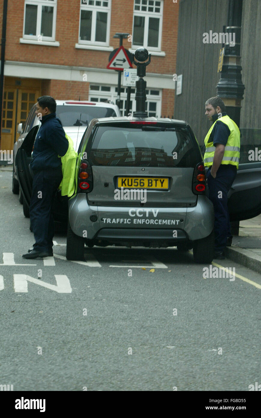 Spy car hi-res stock photography and images - Alamy