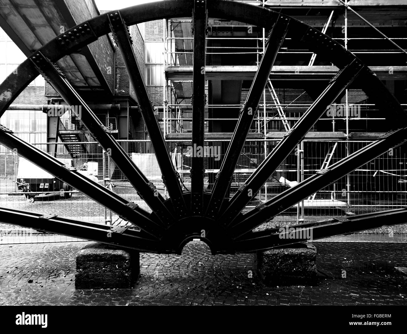 Metallic Structure On Street Stock Photo - Alamy