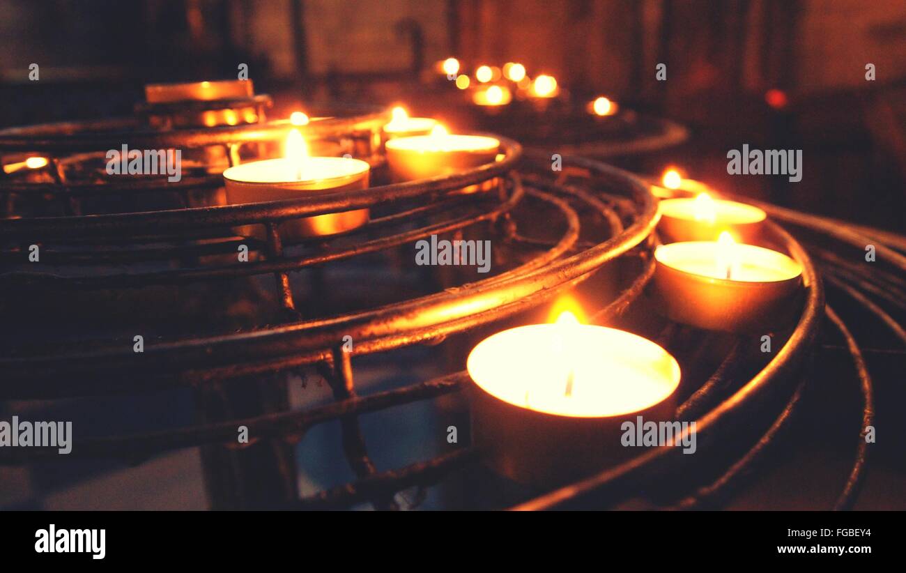Church altar light hi-res stock photography and images - Alamy