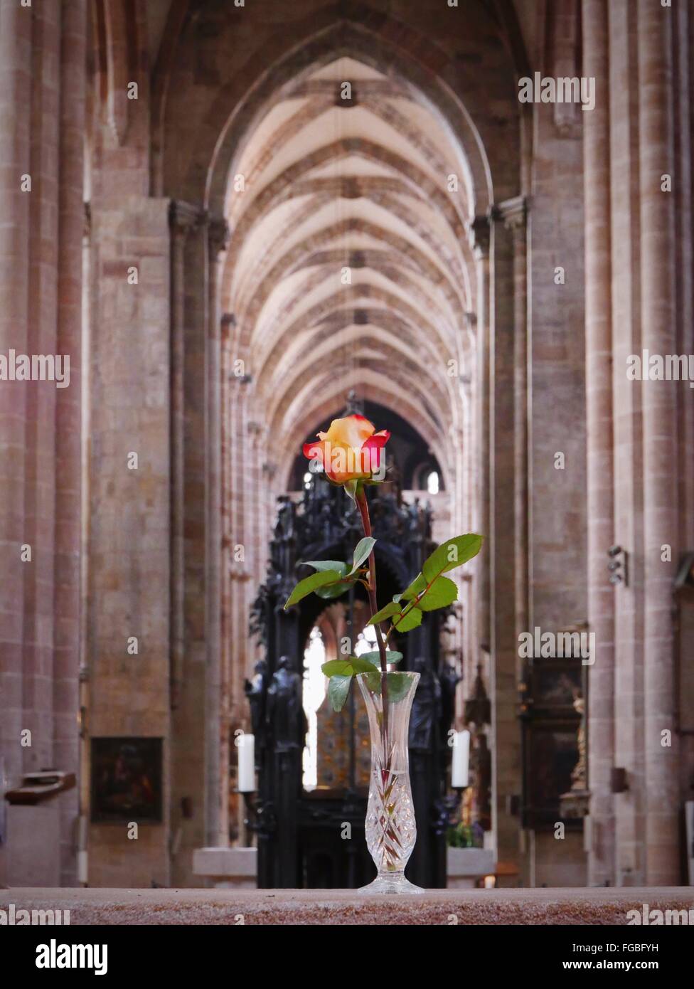 Rose church hi-res stock photography and images - Alamy