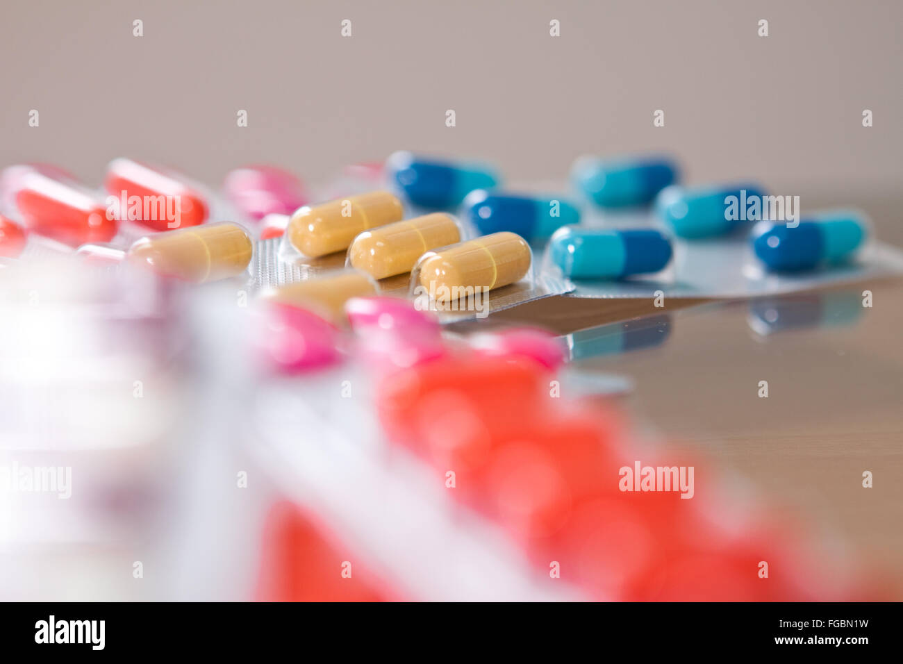 Medication drug hi-res stock photography and images - Alamy
