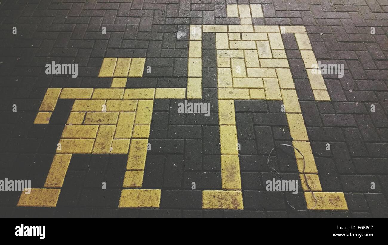 Paving blocks hi-res stock photography and images - Alamy