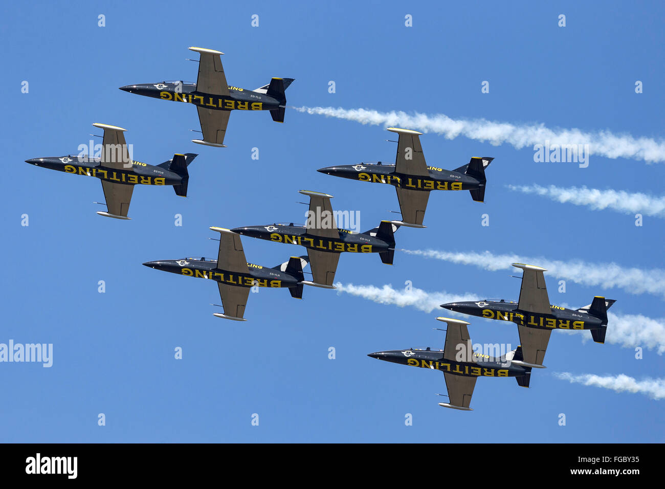 L formation hi-res stock photography and images - Alamy