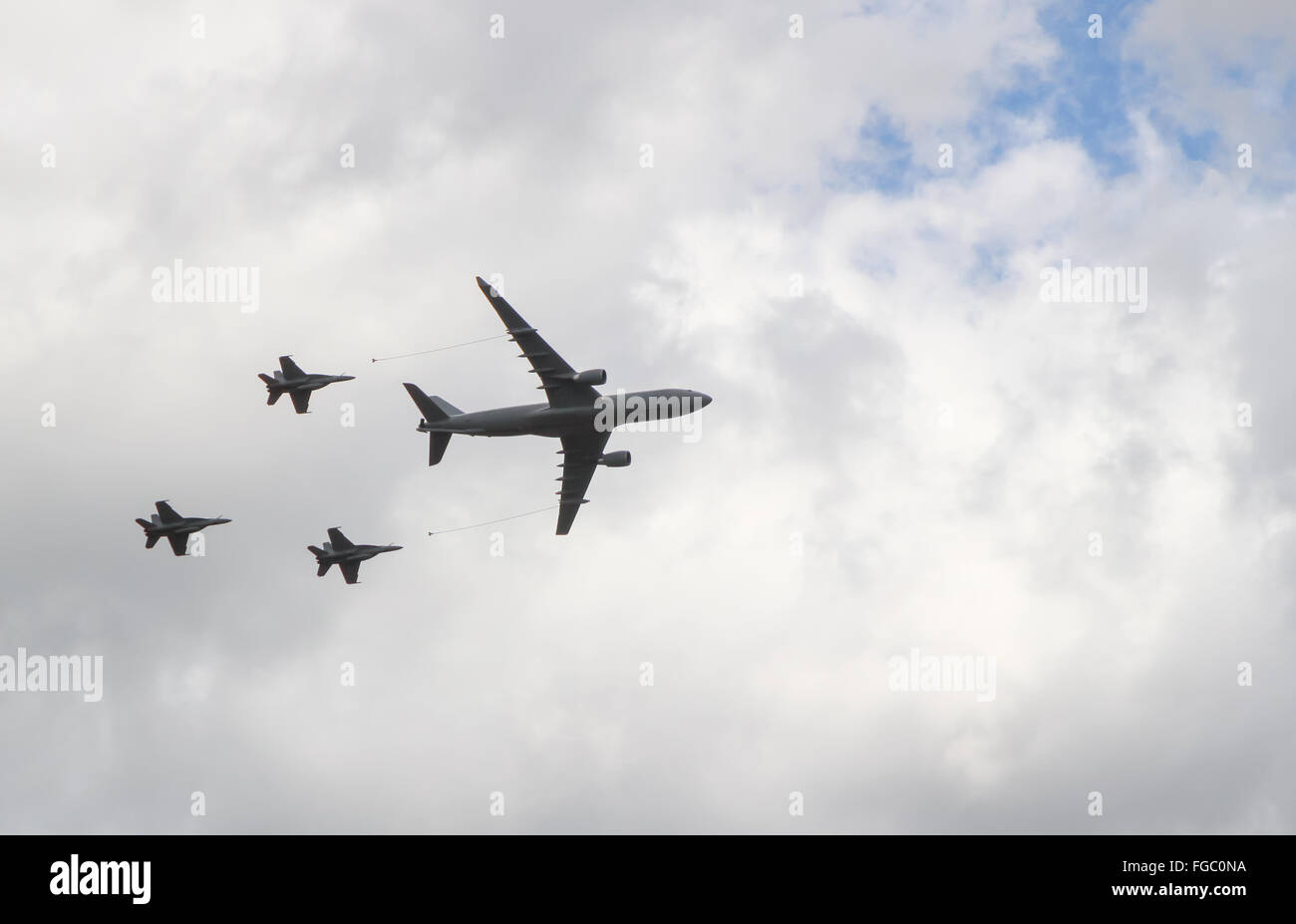 Airplane fighter hi-res stock photography and images - Alamy