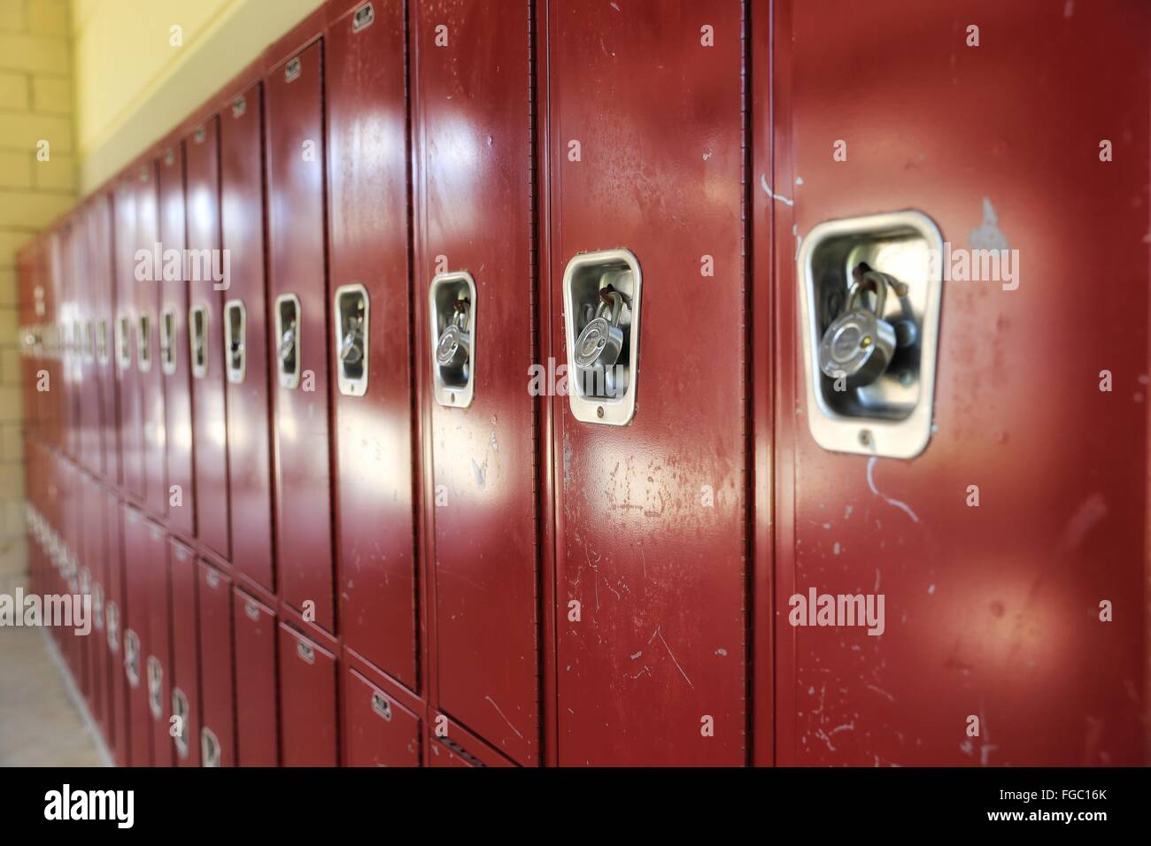 Locker row hi-res stock photography and images - Alamy