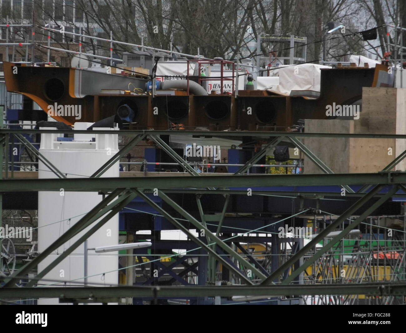 Industrial bridge architecture hi-res stock photography and images - Alamy