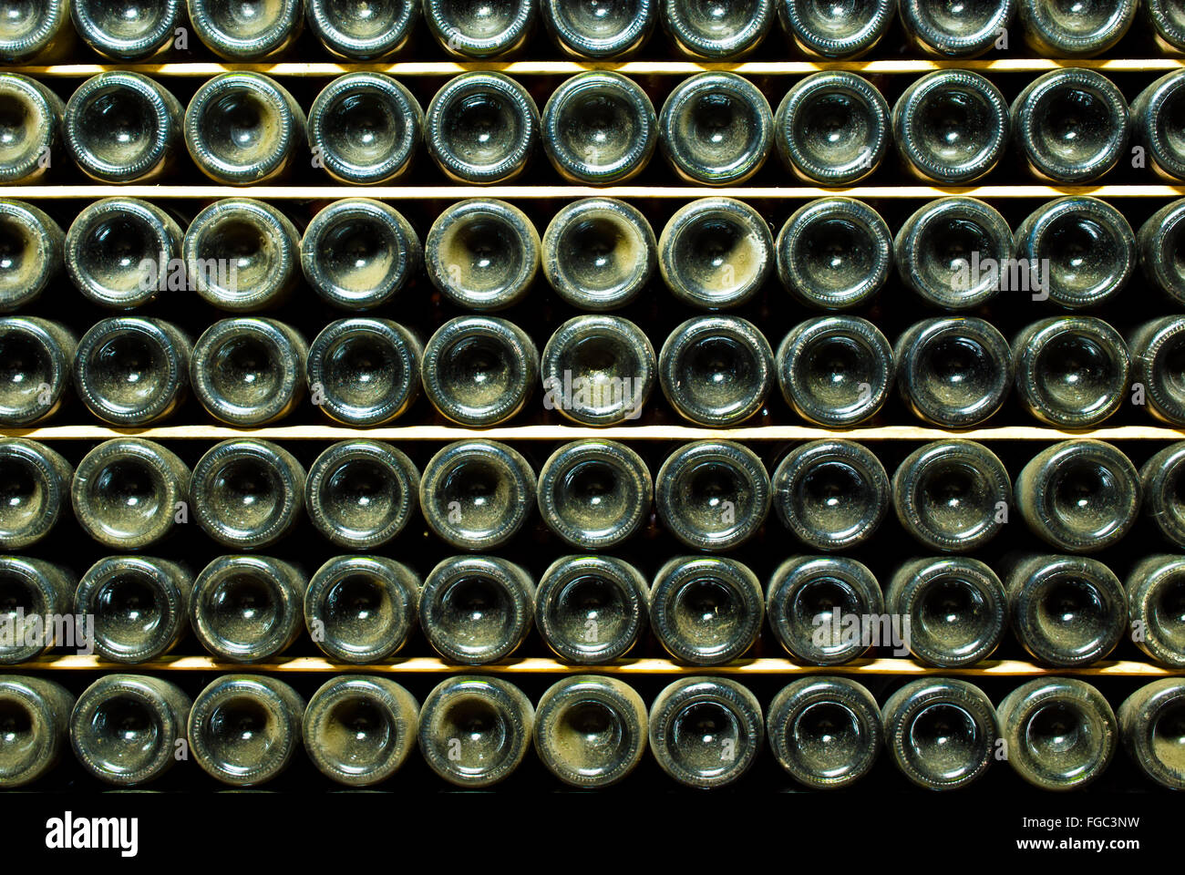 Stack of glass hi-res stock photography and images - Alamy