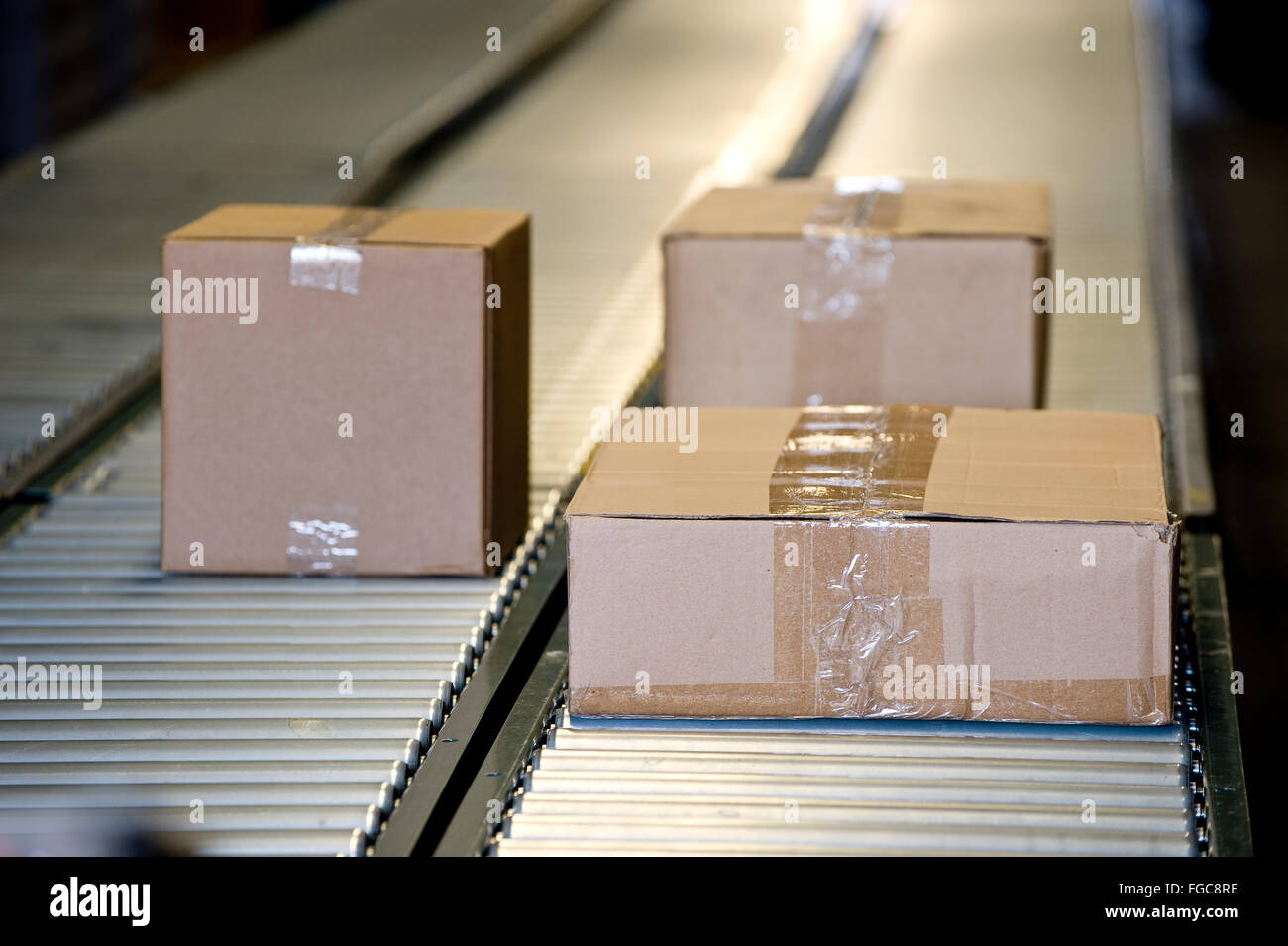 Warehouse distribution conveyor belt hi-res stock photography and images - Alamy