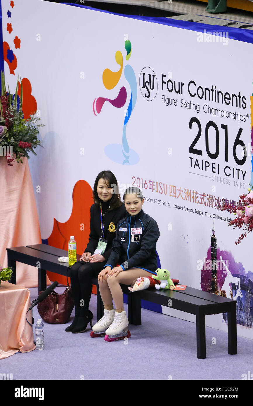 Taipei, Taiwan. 18th Feb, 2016. (L-R) Mie Hamada coach, Satoko Miyahara ...