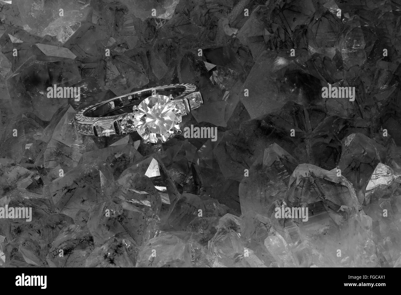 Gold ring in gift Black and White Stock Photos & Images - Alamy