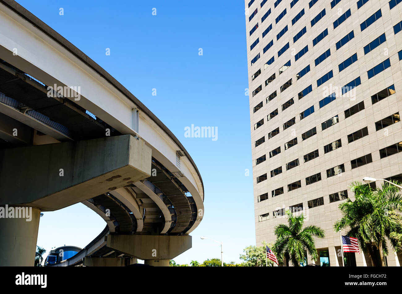 Metrorail miami airport hi-res stock photography and images - Alamy