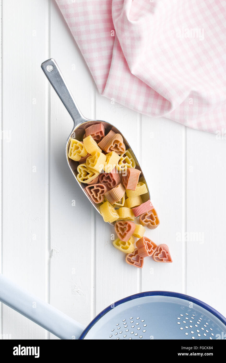 Scoop shape hi-res stock photography and images - Alamy