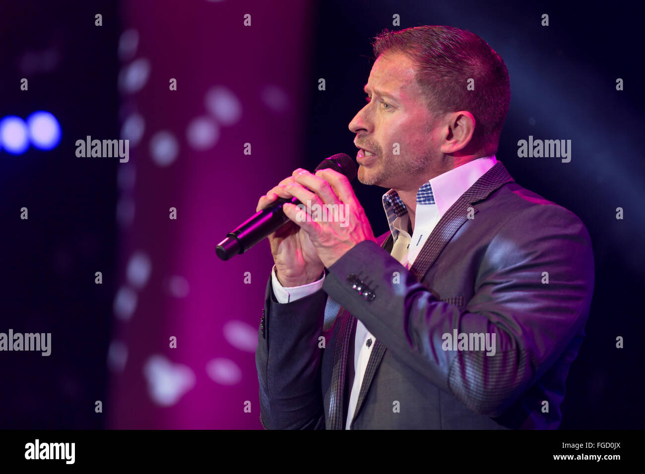 Schweizer schlagersänger hi-res stock photography and images - Alamy