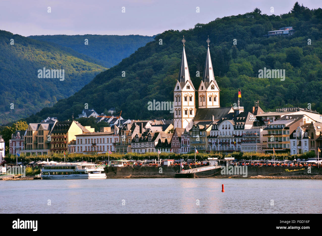 Town Boppard and its pier at the Rhine bank in the evening light, Upper ...