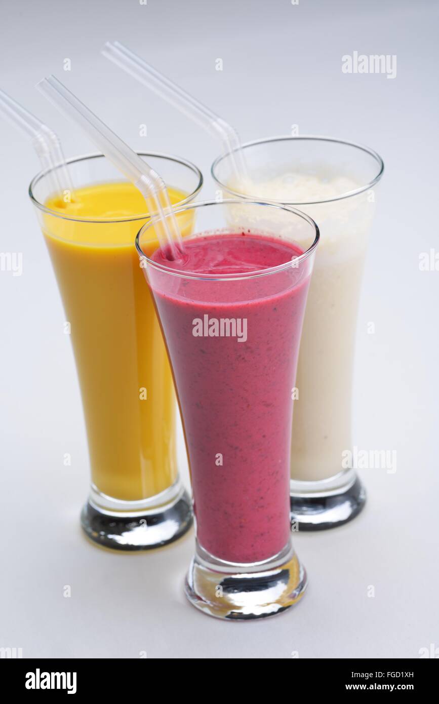 Strawberry milkshake glas hi-res stock photography and images - Alamy