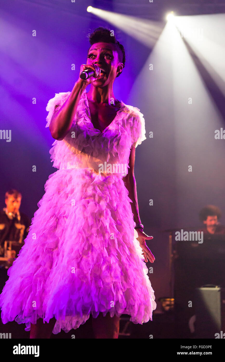 Skye edwards morcheeba hi-res stock photography and images - Alamy